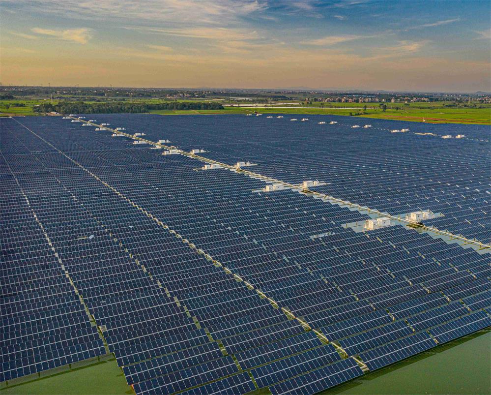 Types Of Solar Panels: Monocrystalline Vs Polycrystalline Solar PV ...